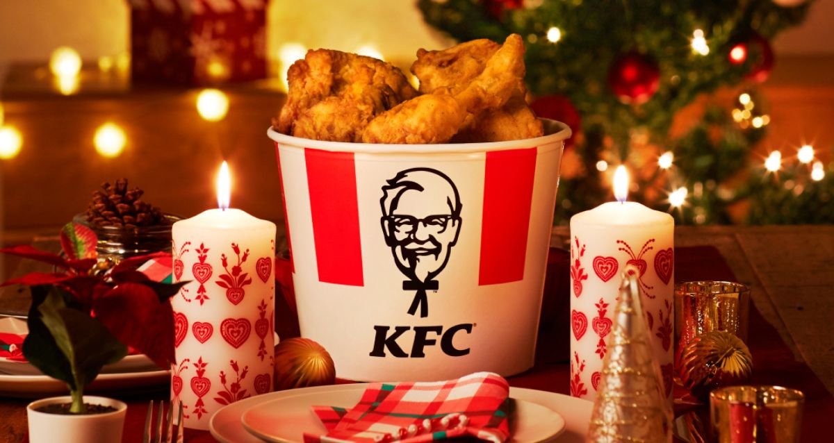 How Japan Celebrates Christmas: Food, Lights & Culture